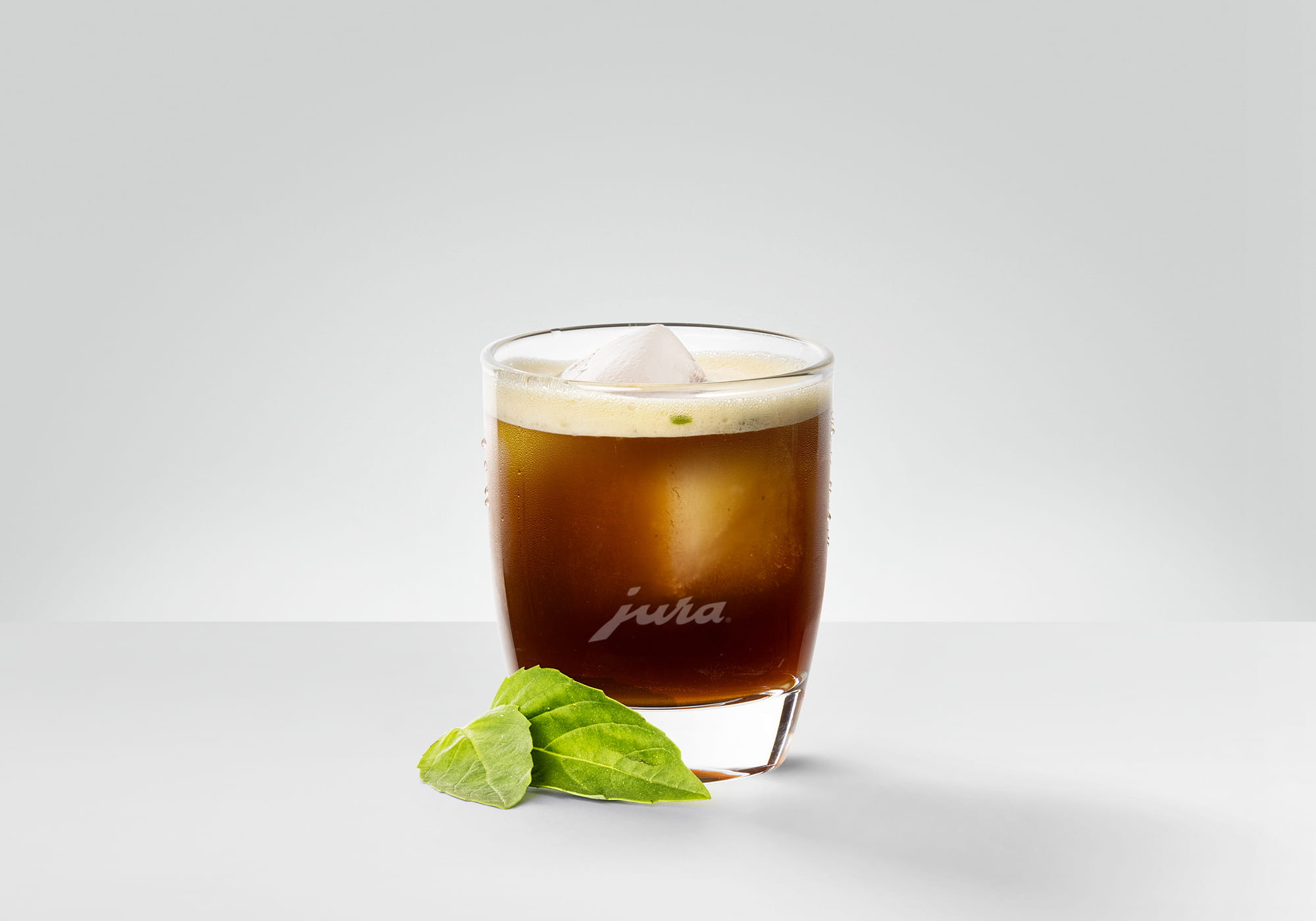 Recipe Cold Brew Basil Spritz - JURA Coffee Machines - Specialities ...